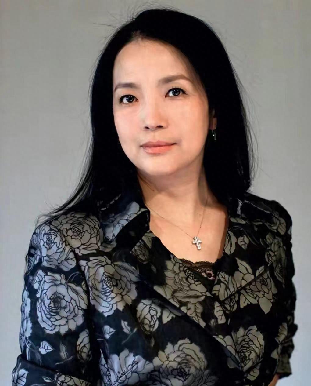 Lu Liping and his wife moved to the United States, but they frequently ...