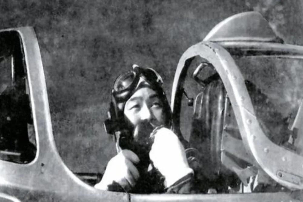 63 years ago, with only 300 hours of flight time, he shot down two ace ...