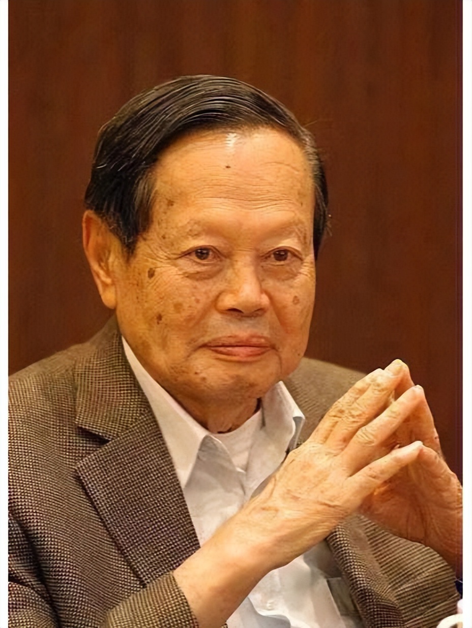 The 101-year-old Yang Zhenning has a surprisingly tough body, and Weng ...