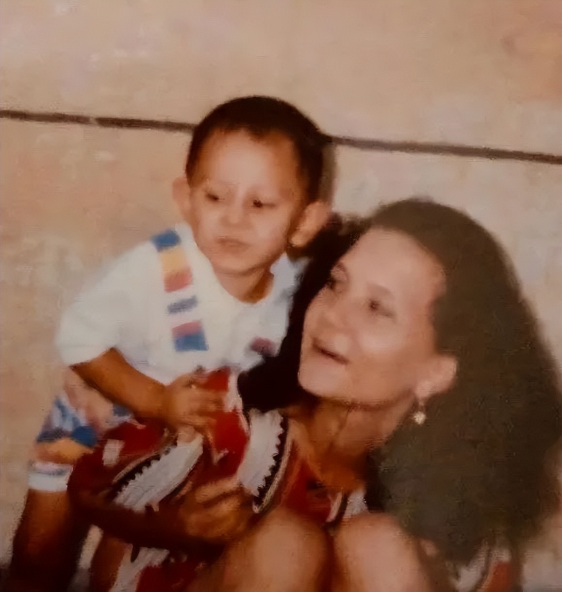 so cute! Rappers' childhood photos! Can you recognize who they are ...