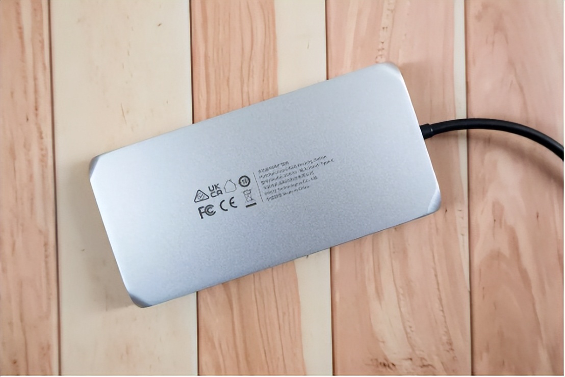 12-in-1 interface, four-screen display, ORICO-XCR-X3 multi-function RGB ...