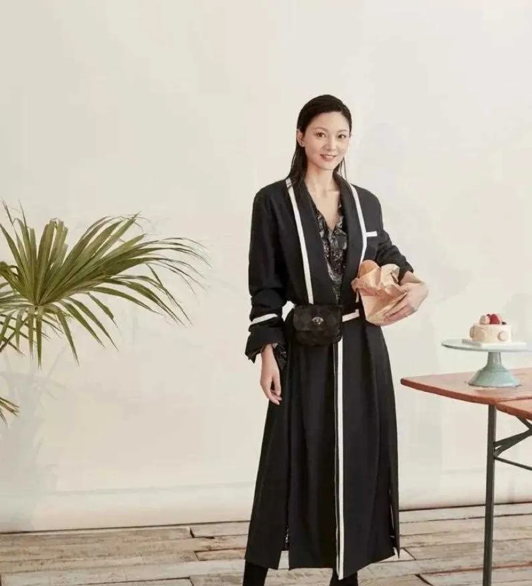 Zhang Yimou's lovely wife and children made a blockbuster film, Chen ...