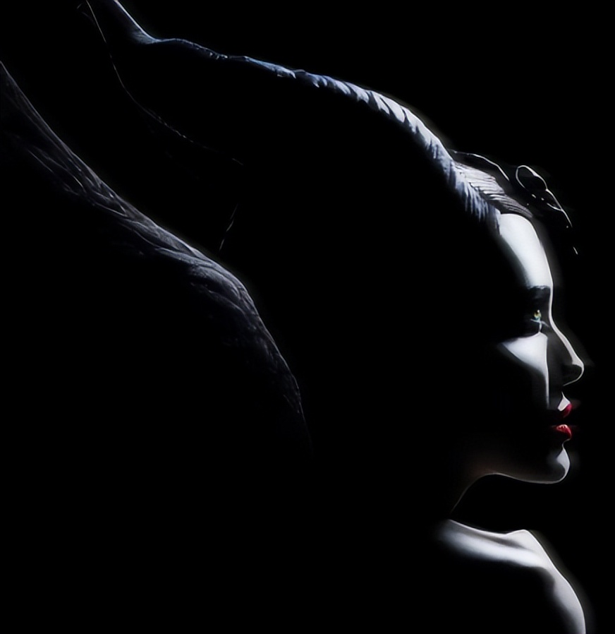 "Maleficent": exquisite visual effects and music present a dreamlike ...