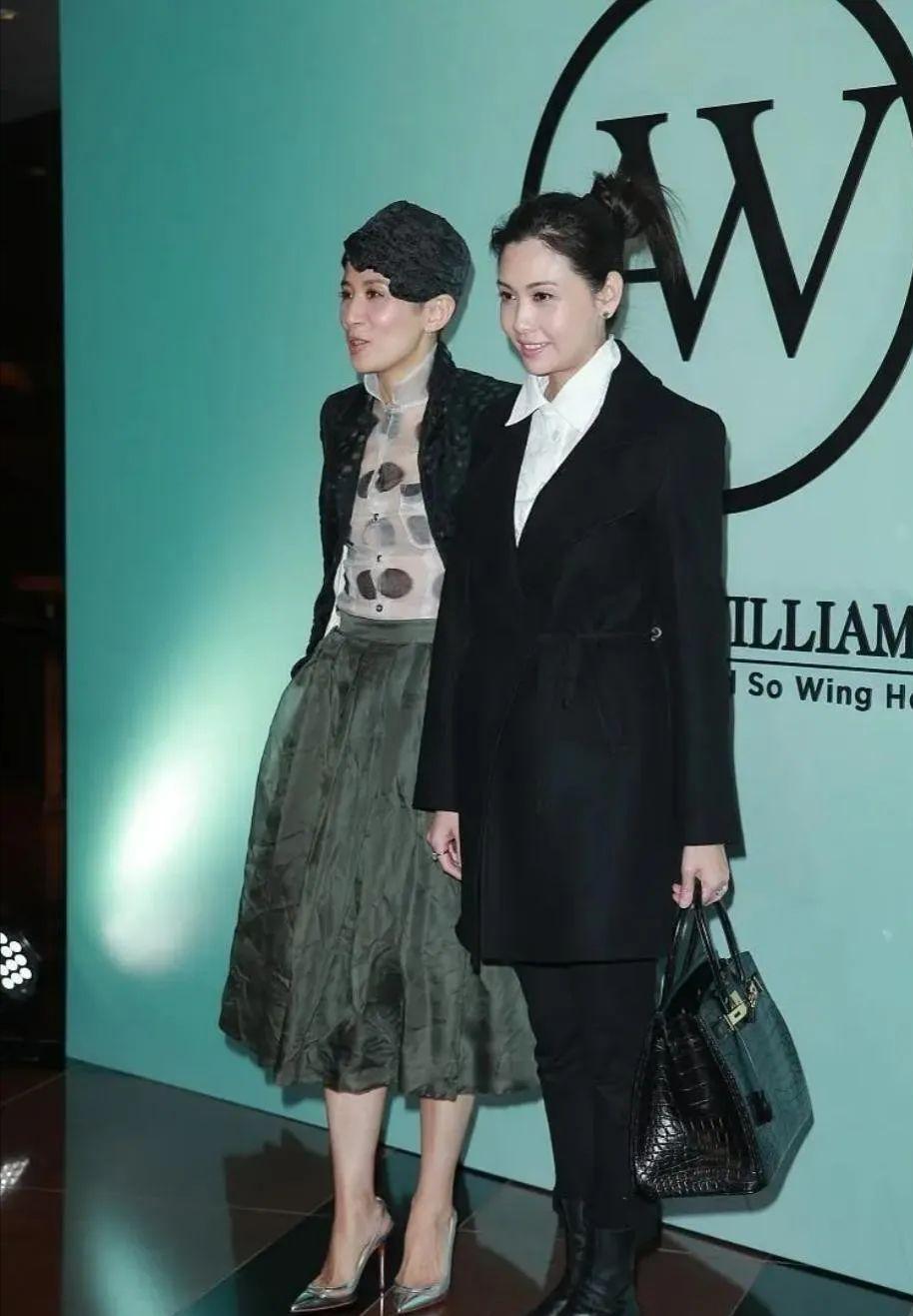 Qiu Shuzhen and Wu Jun are like wearing black, they are only 4 years ...