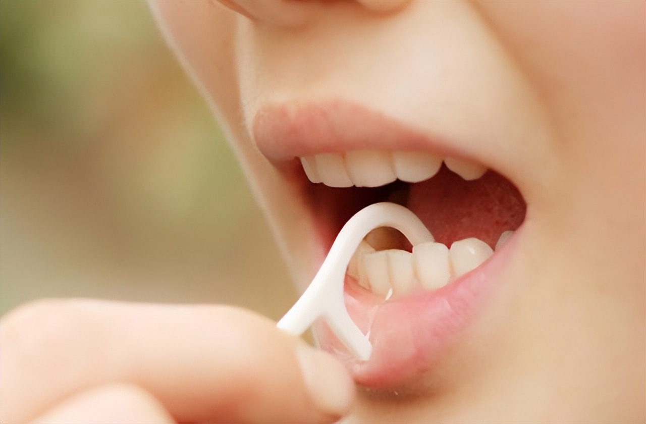 Why can't I smell something stinky from my teeth? - iNEWS