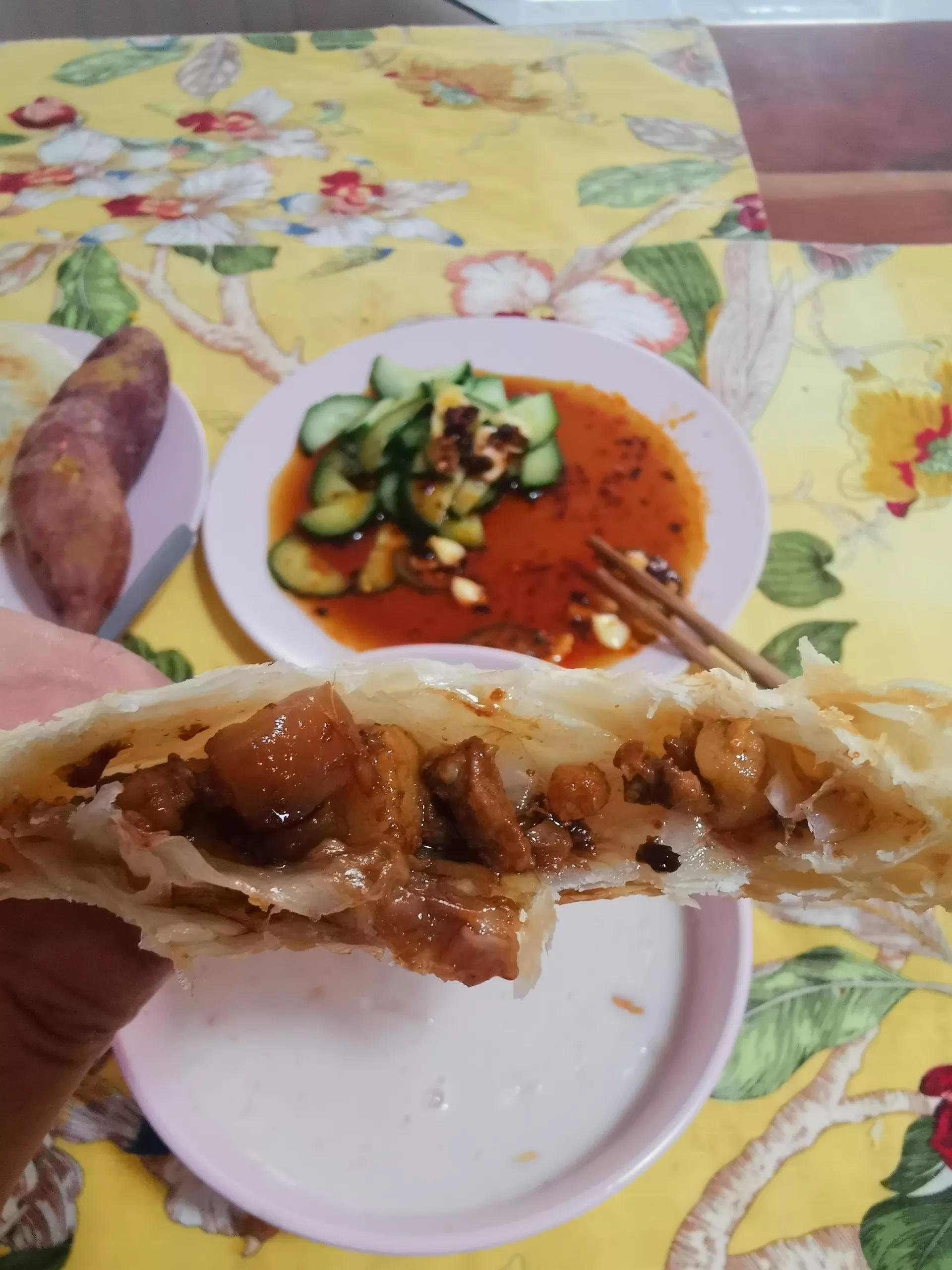 Roujiamo - the happy life of the old Shaanxi people - iNEWS