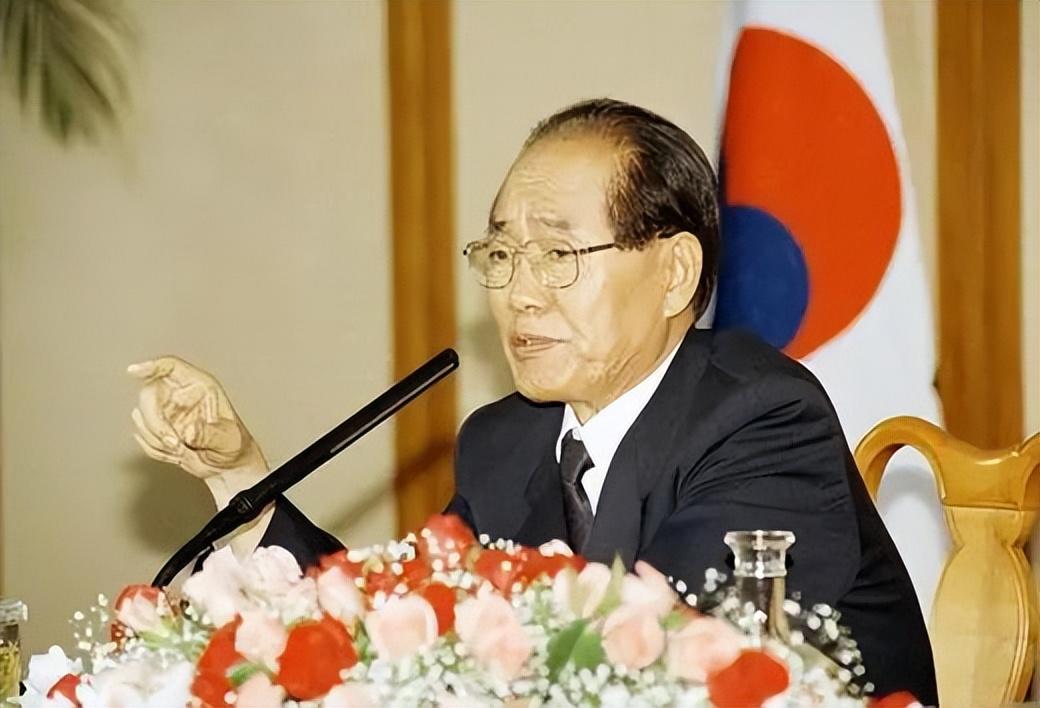 The No. 2 in North Korea defected! He was hunted down by agents, but ...