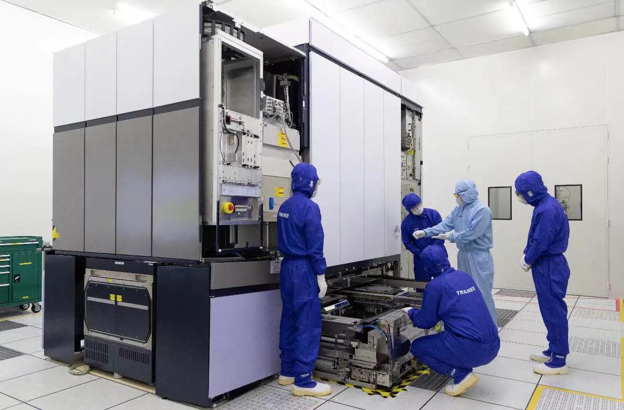 What exactly did ASML, which makes lithography machines, do in China ...