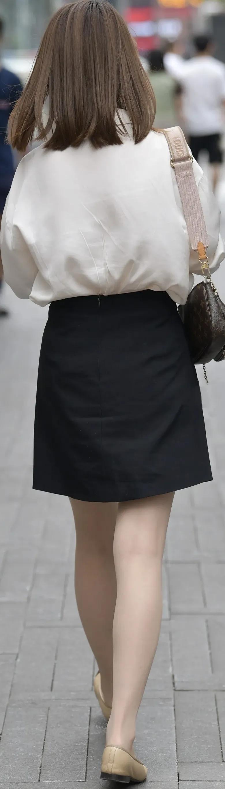 beautiful back - iNEWS