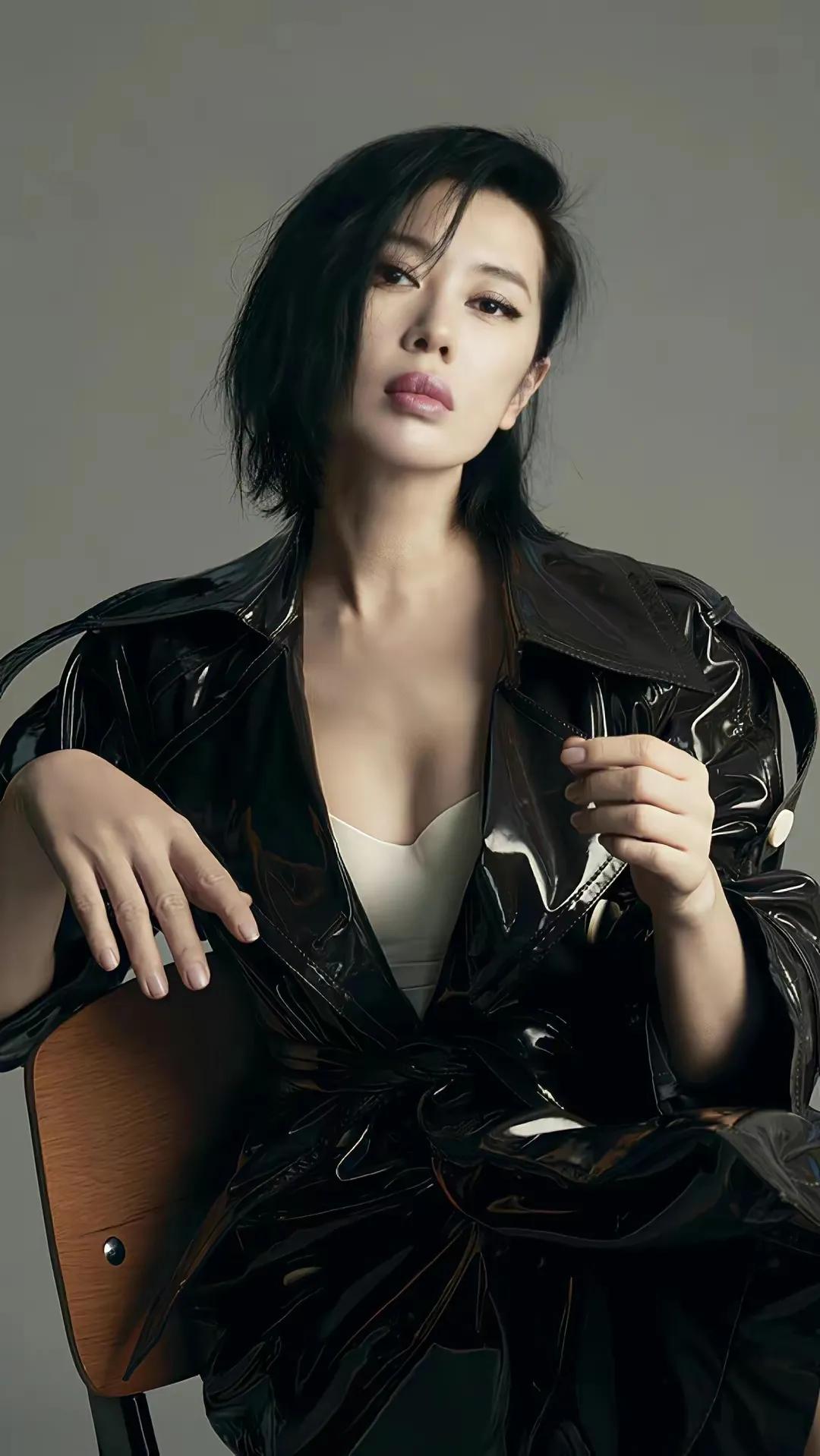 Yu Nan's stunning beauty - iNEWS