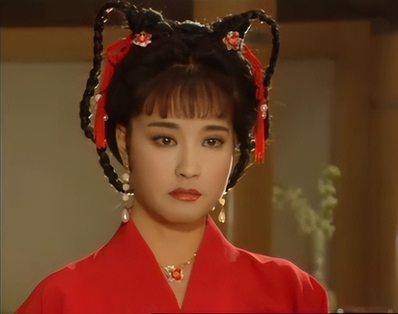 The first domestic queen, hangs all Mary Sue in the entertainment ...