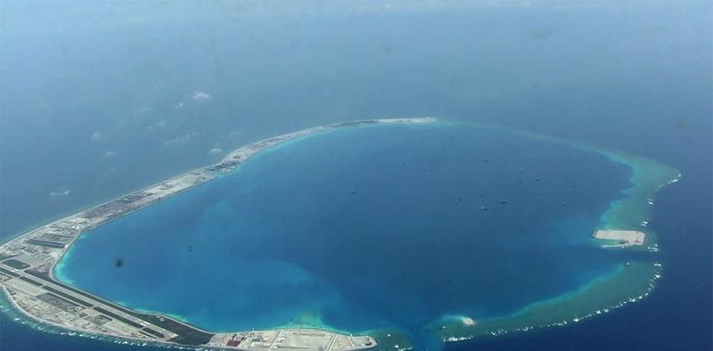 After the Mischief Reef collapsed, the Philippines forced its way into ...