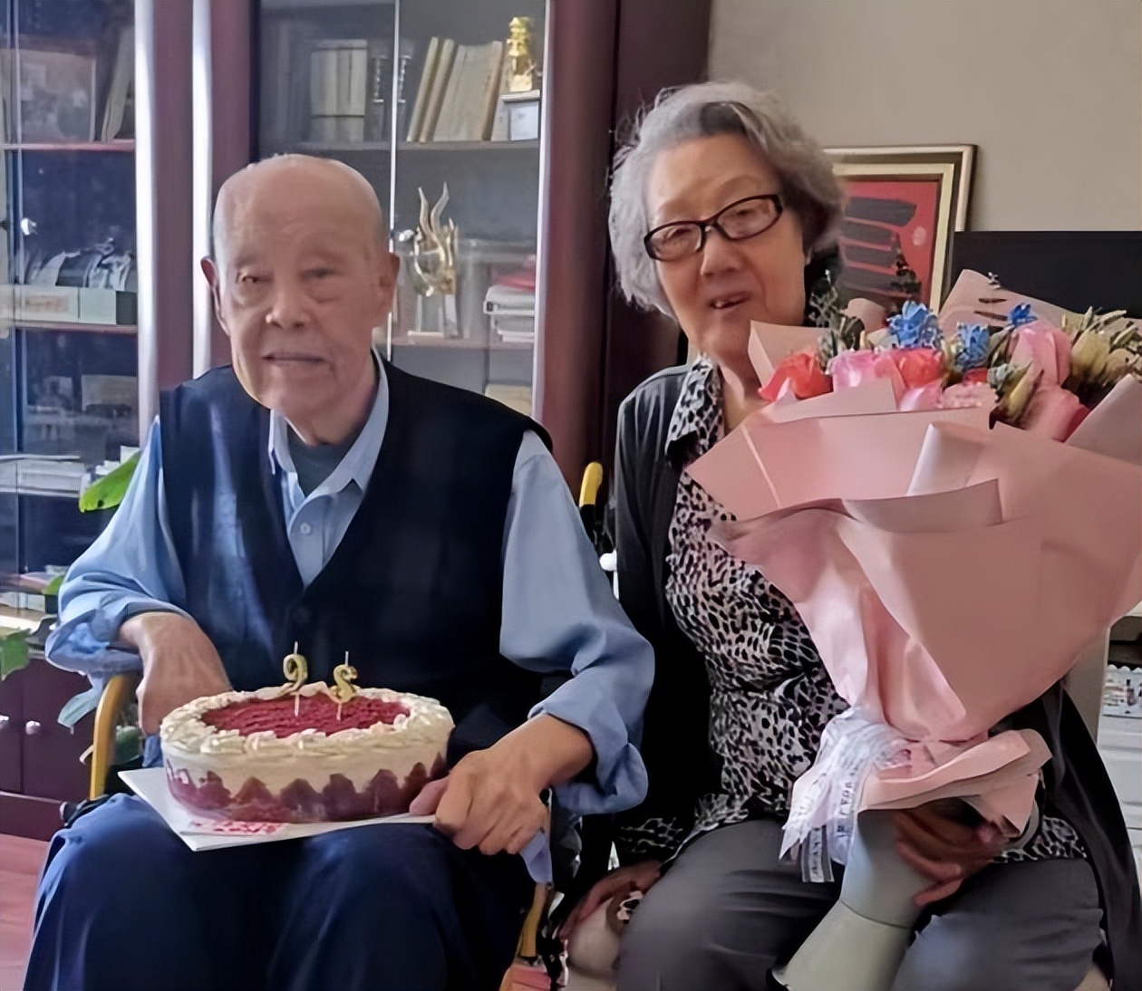 The 98-year-old "Taishang Laojun" Zheng Rong died of illness, Beijing ...