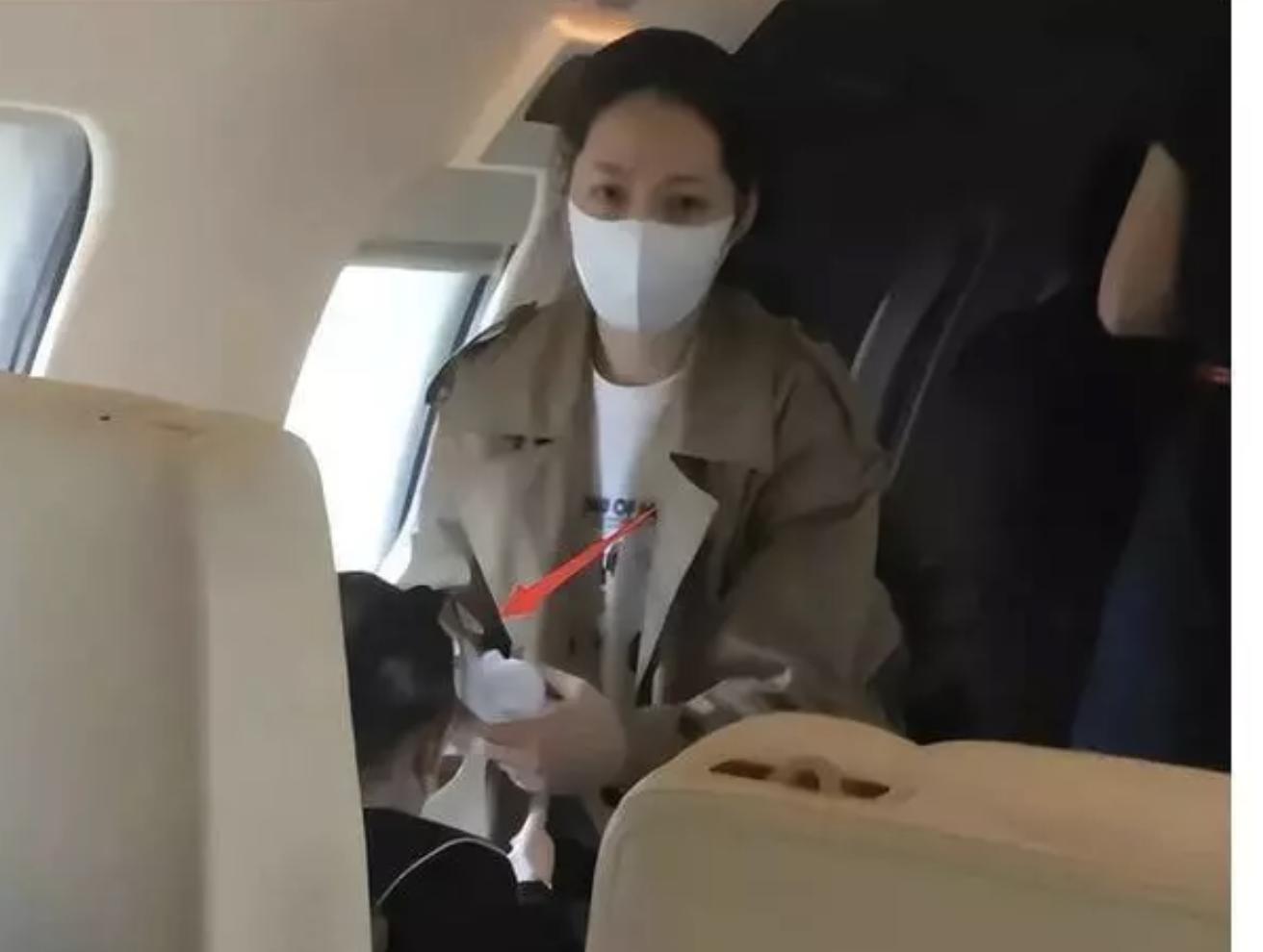 Guo Biting shows her love to Zuo Fu, breaking the rumors of marriage ...