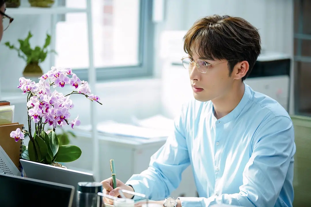 Also playing "Professor", Zhang Binbin, Ren Jialun and Pan Yueming are compared together, the ...