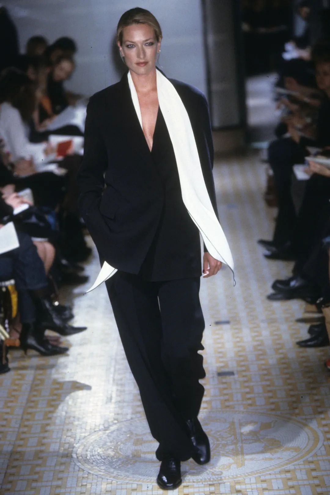 One of the five supermodels died!Once stunning the fashion industry ...