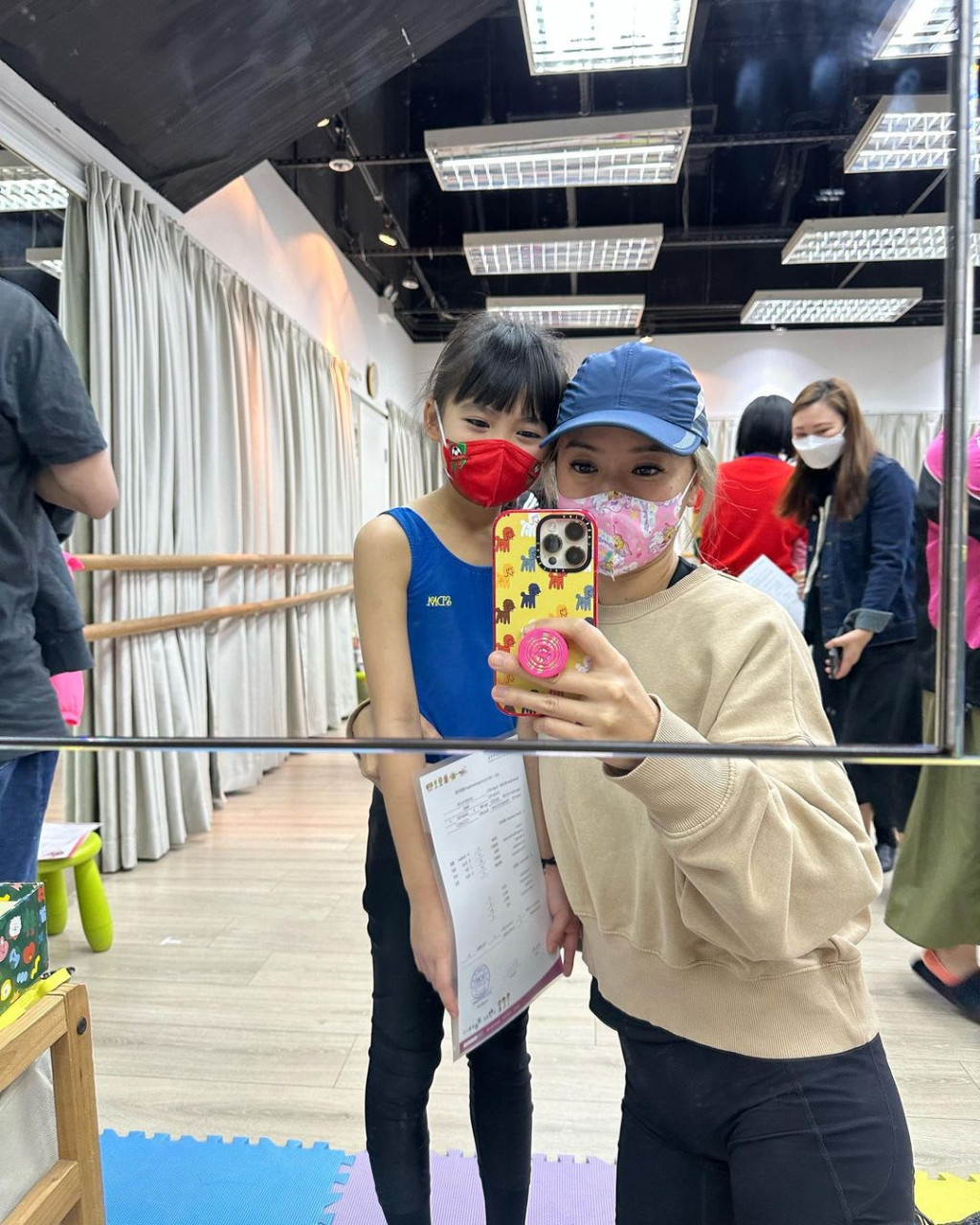 The second generation of well-known Hong Kong stars bumped into Tang ...