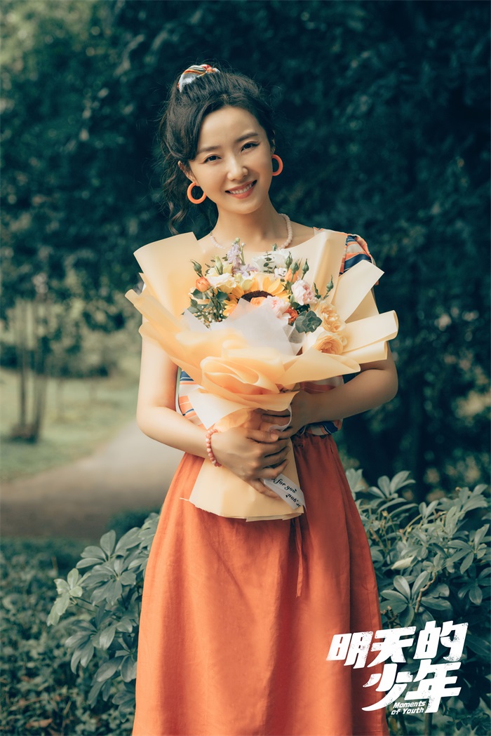 Cui Zhenzhen's "Tomorrow's Boys" costumes and bouquets are finished ...