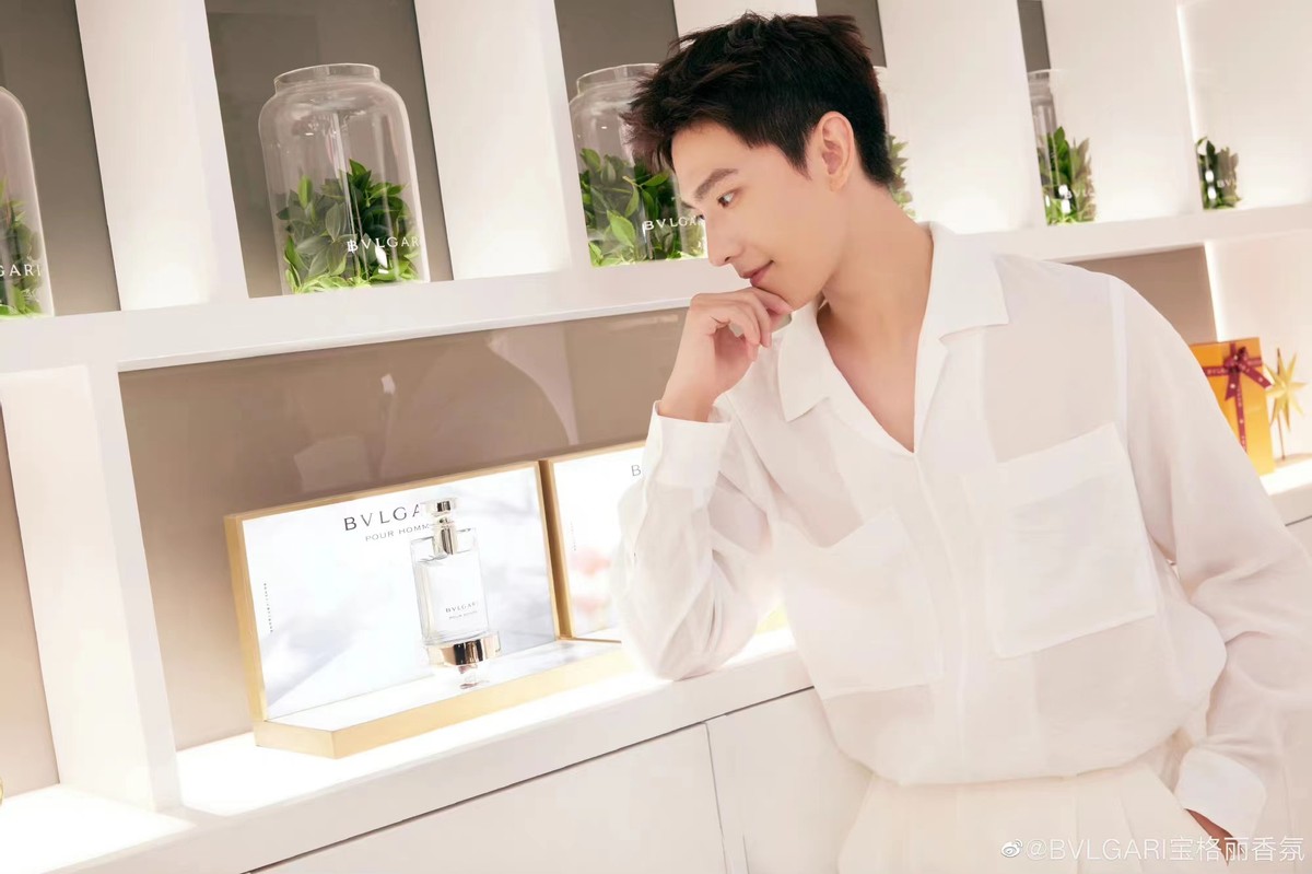 Yang Yang x Glory continues the "Four Parts", Shuang Yan Dian detonated ...