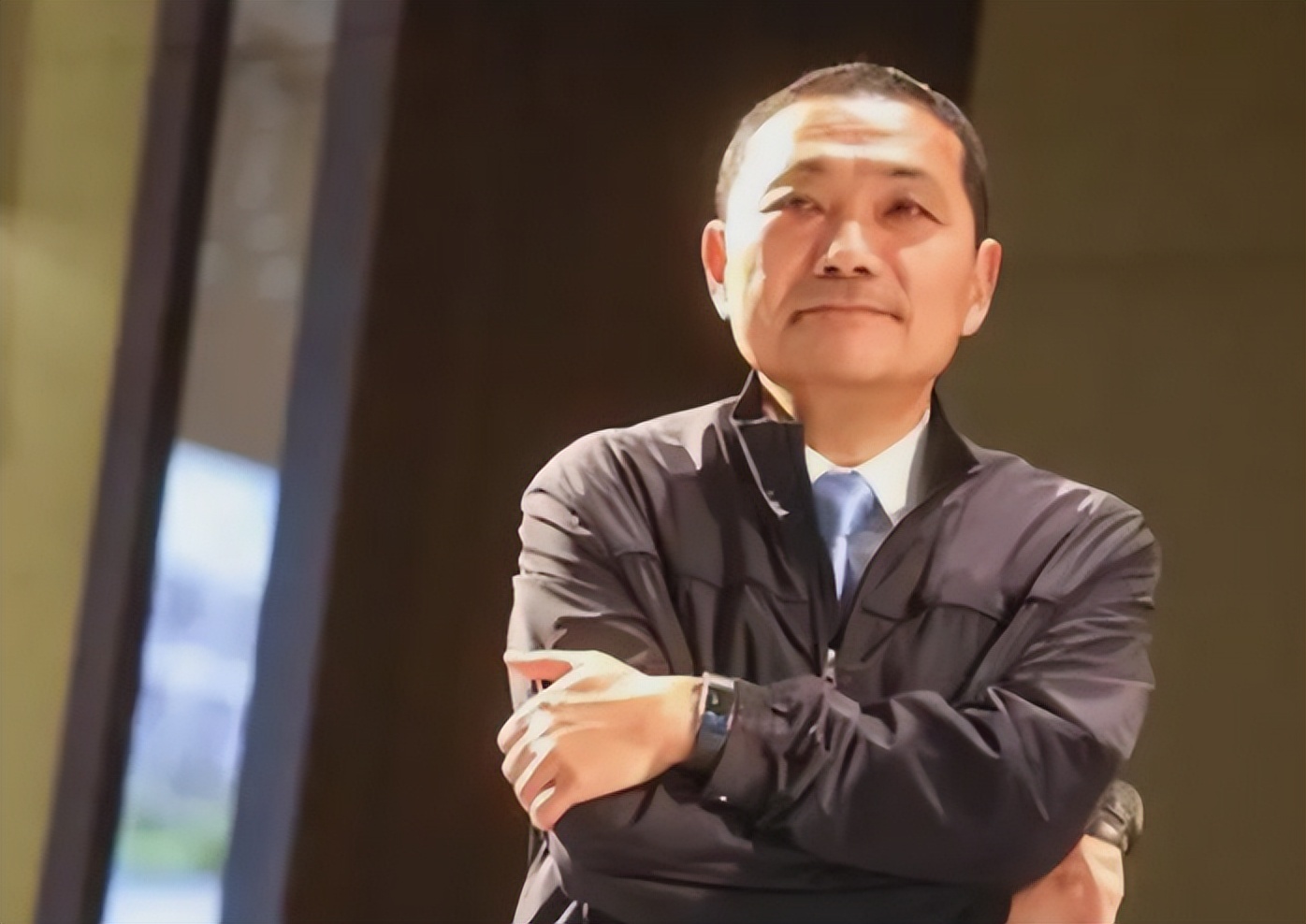 After Hou Youyi was officially nominated, Hong Xiuzhu appeared again ...