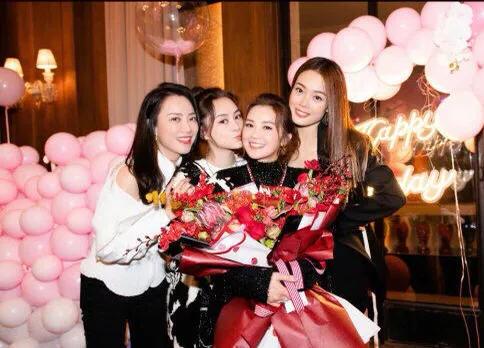 "Rong Me Sa Jiao" combination: Let me be optimistic and I am here, and ...