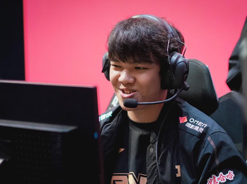 The first "one-round tour" team in the LPL playoffs was born, RNG won TT 3:1, Angel has too many ...