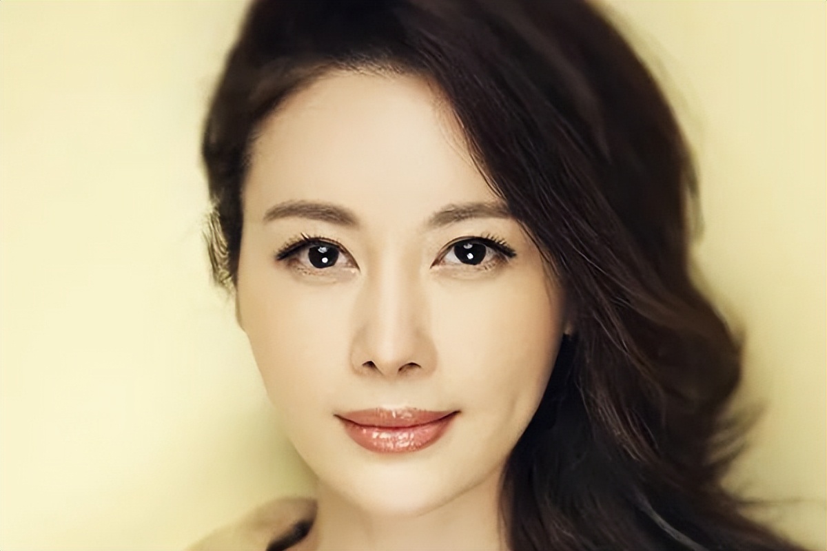 There are classic beauties with "moles" in the film and television ...