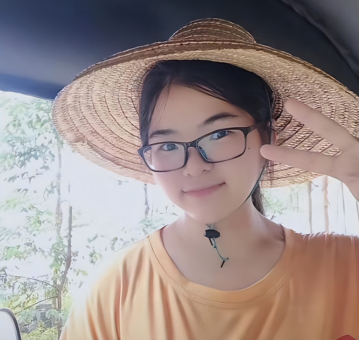 Che Xiao's mother, Wang Liyun, sadly posted late at night: Good boy ...