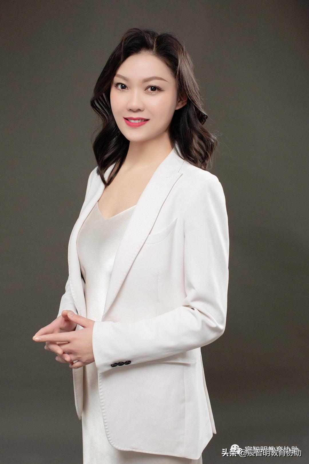 "Seeing" different others and "seeing" different self - iNEWS