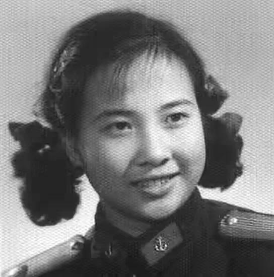 Su Zhenhua fell in love with an actor who was 24 years younger than him ...