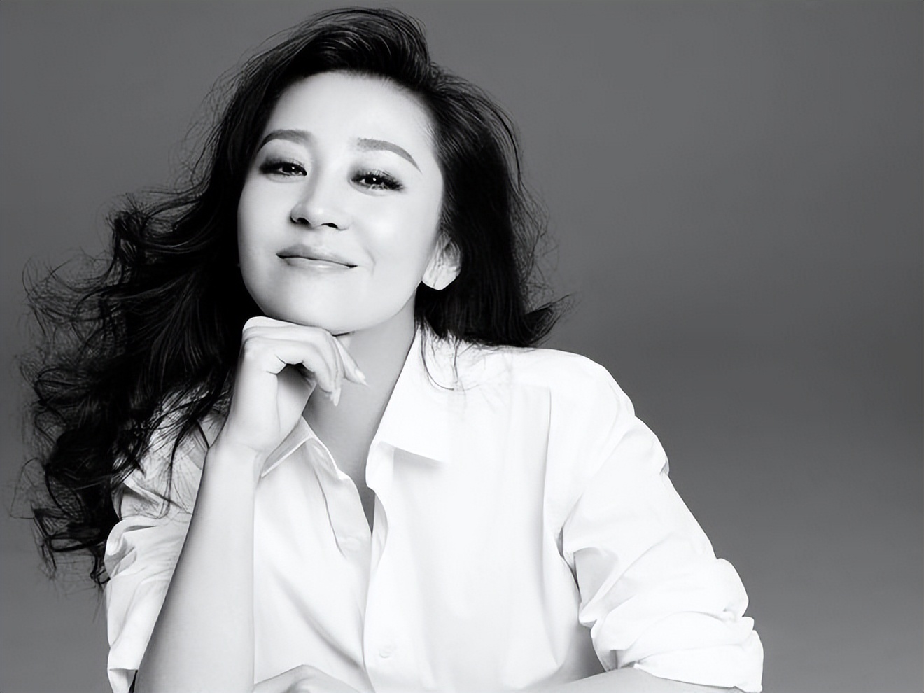 Luo Jin's ex-girlfriend, who looks like Tang Yan, later married a 19-year-old rich man, how is ...