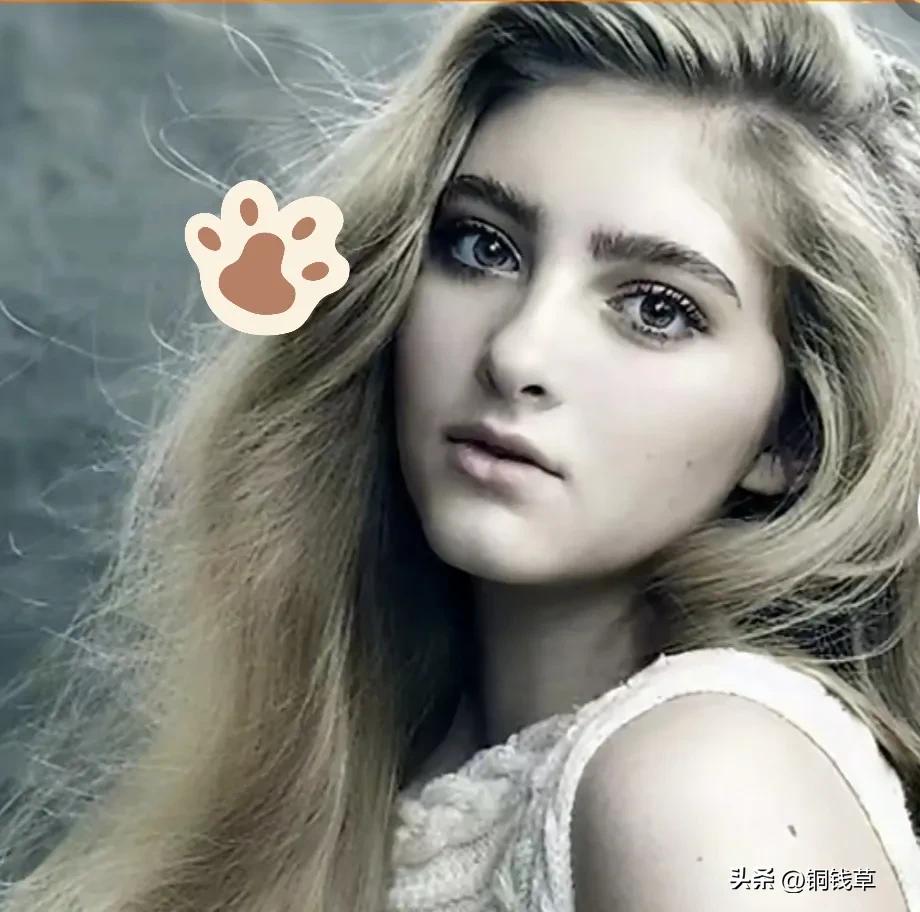 The Hunger Games actress posted nude photos on social platforms to ...