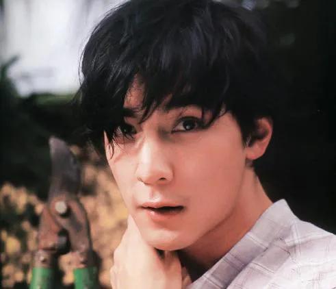 48-year-old Wu Yanzu has changed a lot in his prime! The handsome ...