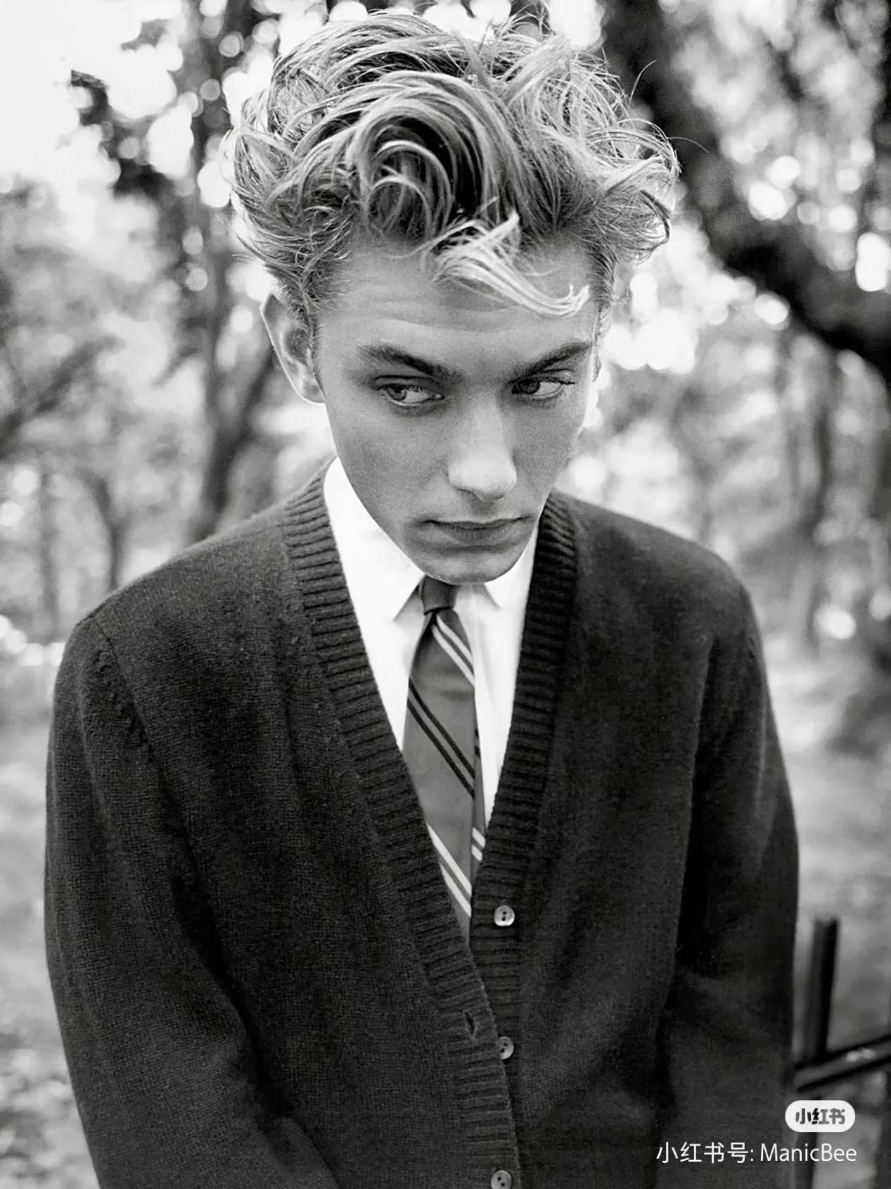 50-year-old Jude Law participated in the Cannes Film Festival, do you ...