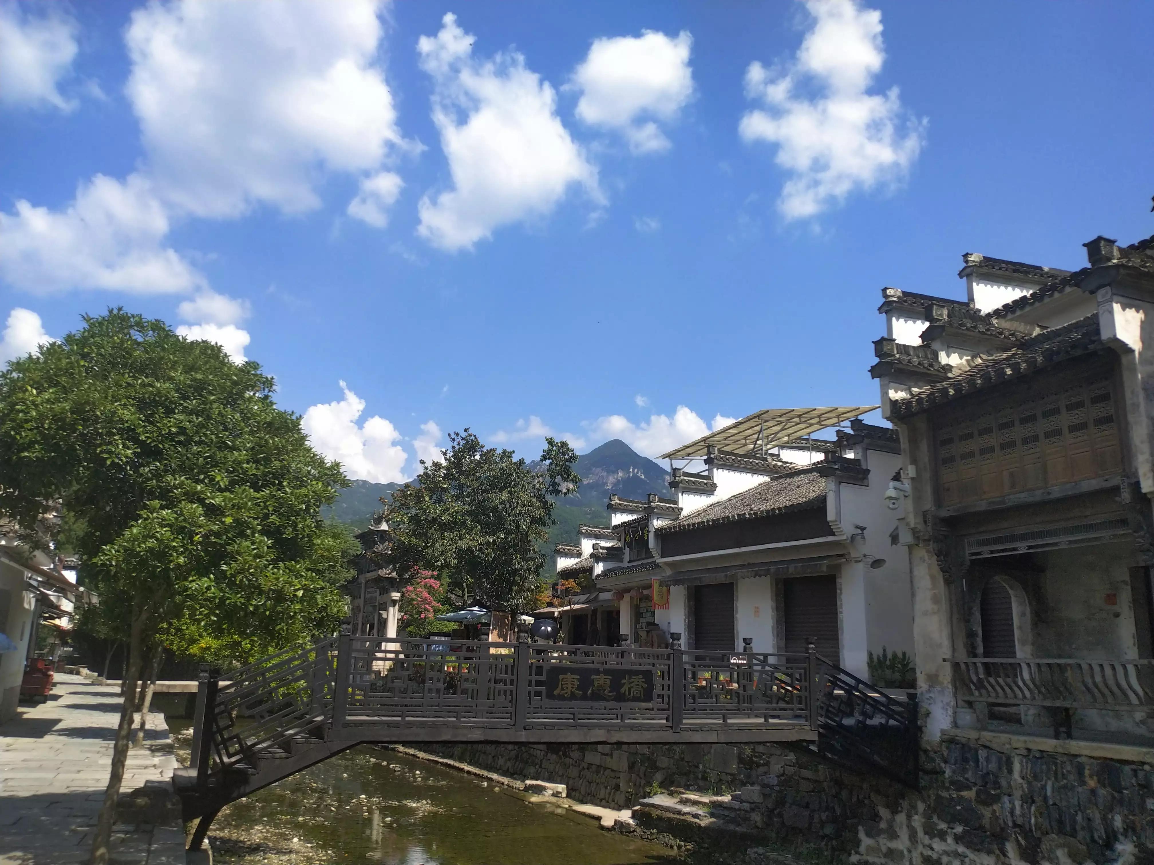 Check-in for niche tourist attractions: Jixi Longchuan Ancient Village ...