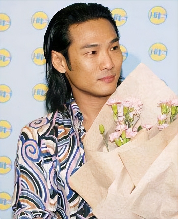 Du Dewei: Marrying a wife 24 years younger, respecting his mother-in ...