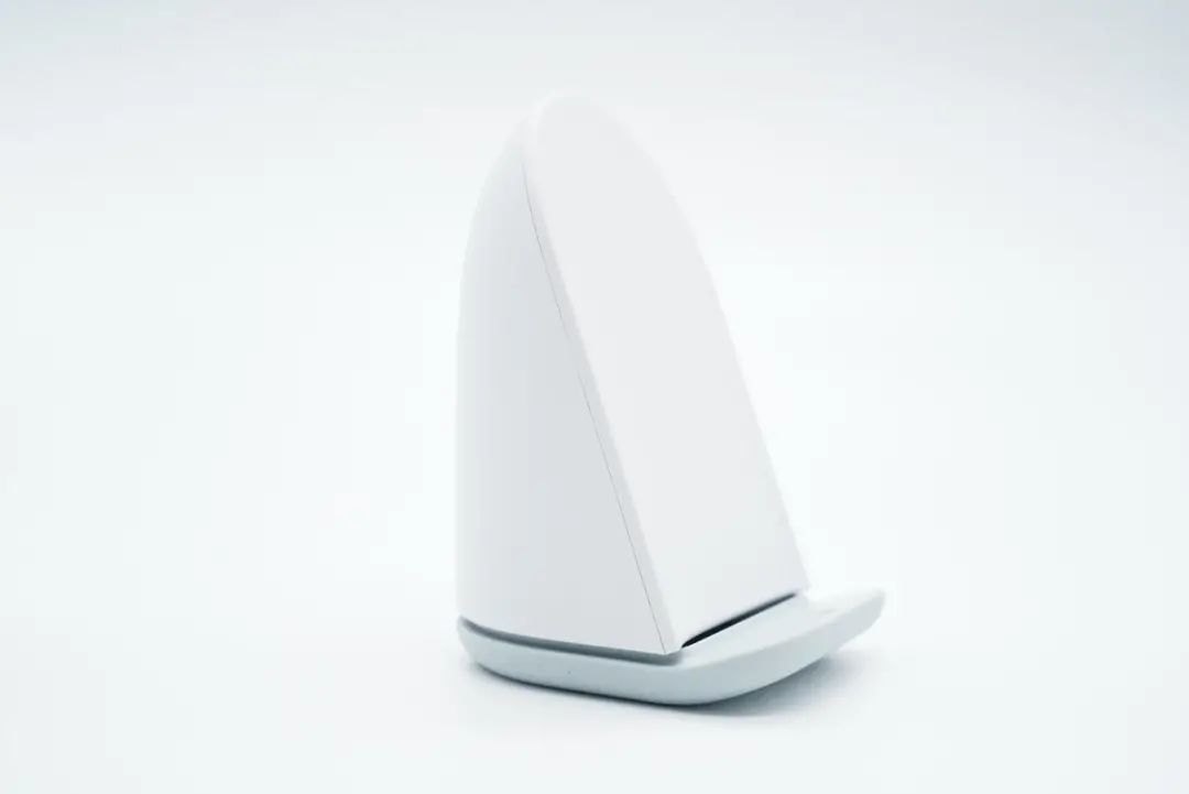 Luxshare Precision OEM is really unusual, Google 30W vertical wireless ...