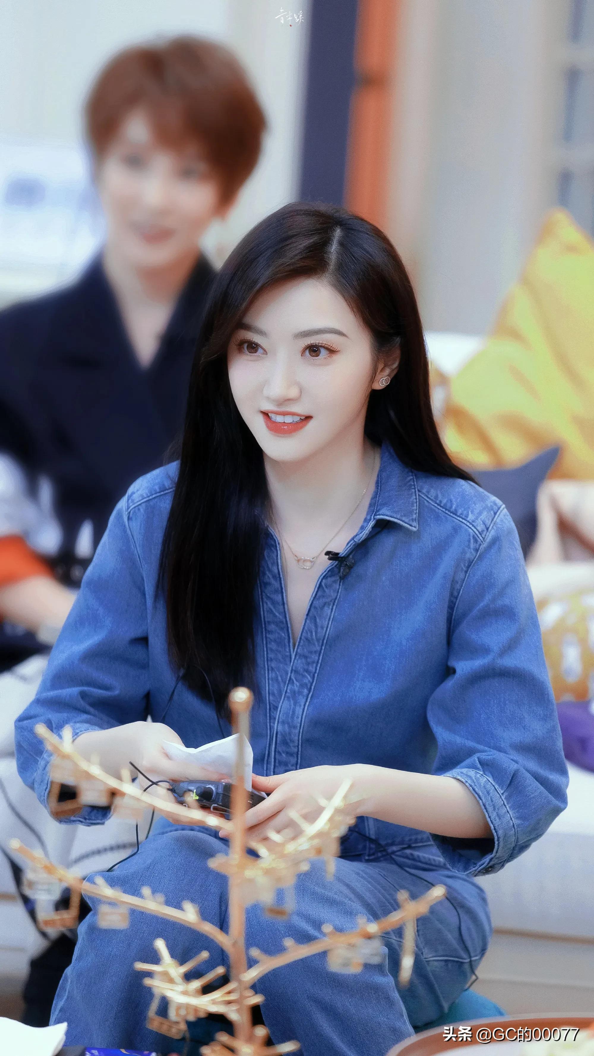 Star picture Jing Tian - iNEWS