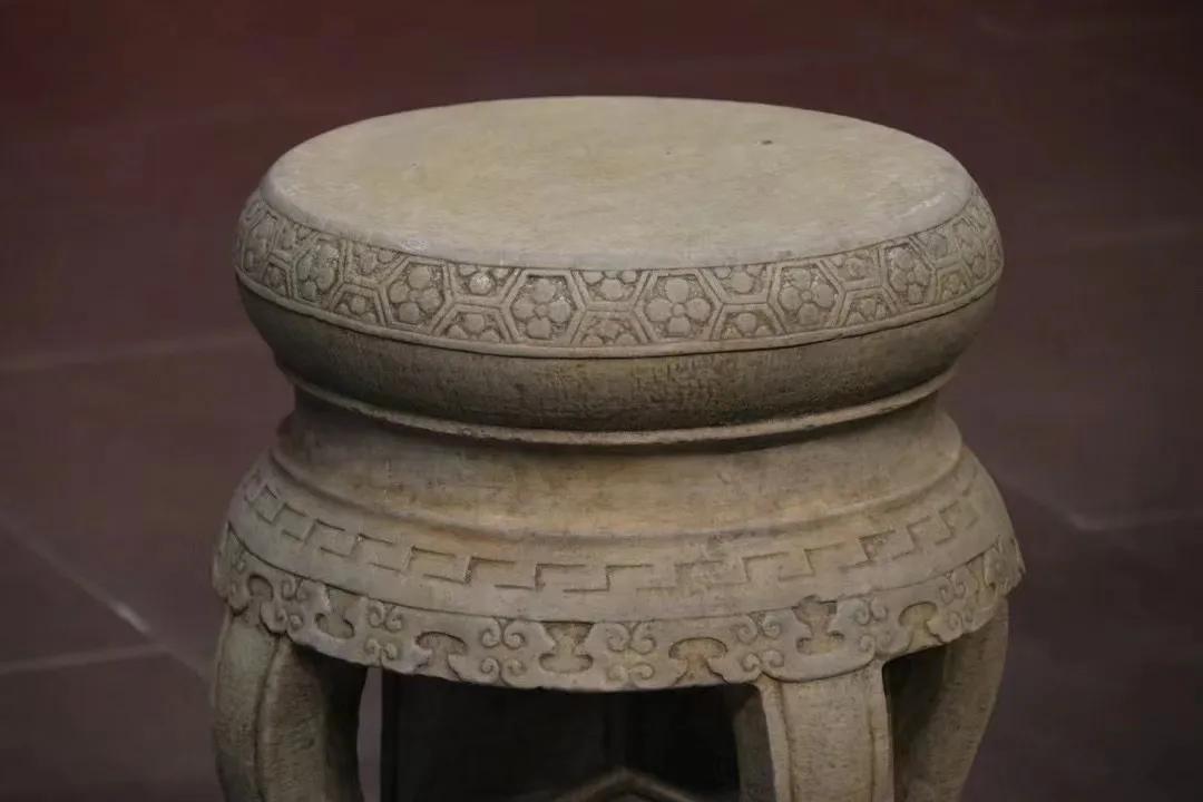 stone table - iNEWS