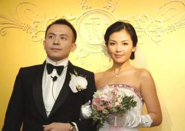 He lived with Liu Tao for 4 years, but was cut off by a rich man. He is ...