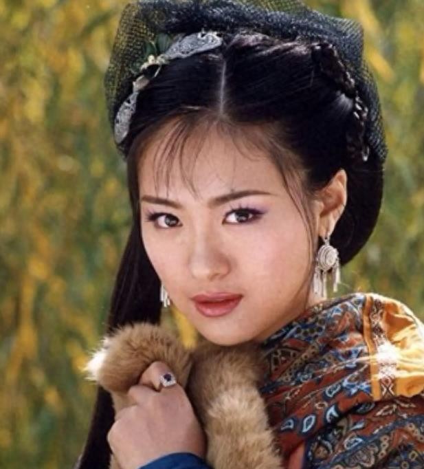 After she and Sun Honglei finished filming the kissing scene, she said to the director: If you ...