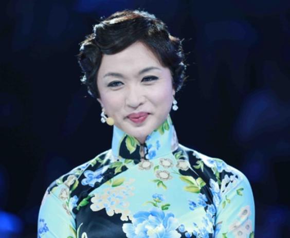 Yang Liping's new dance "Naked", touching the lower body and expressing ...