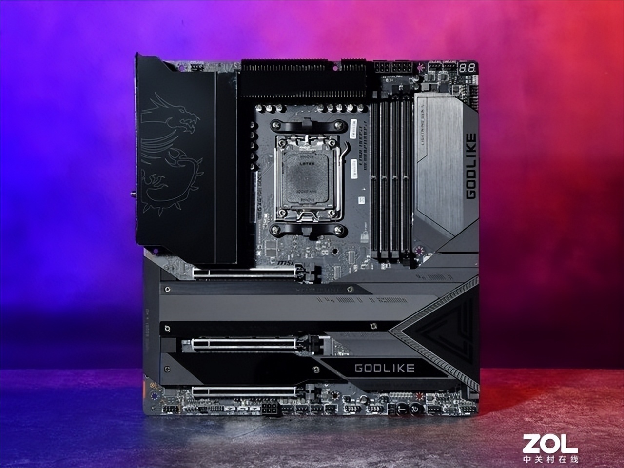 Stacking Super God MSI MEG X670E GODLIKE Motherboard Review - iNEWS