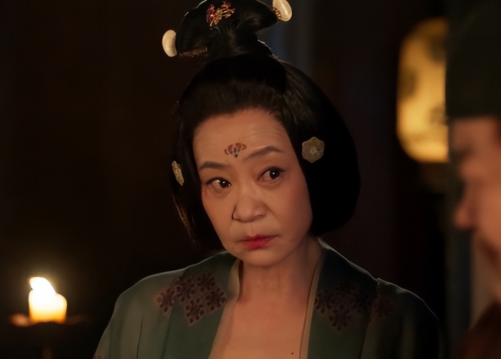 Staring all the way, crying loudly, 63-year-old Liu Xuehua made a move ...