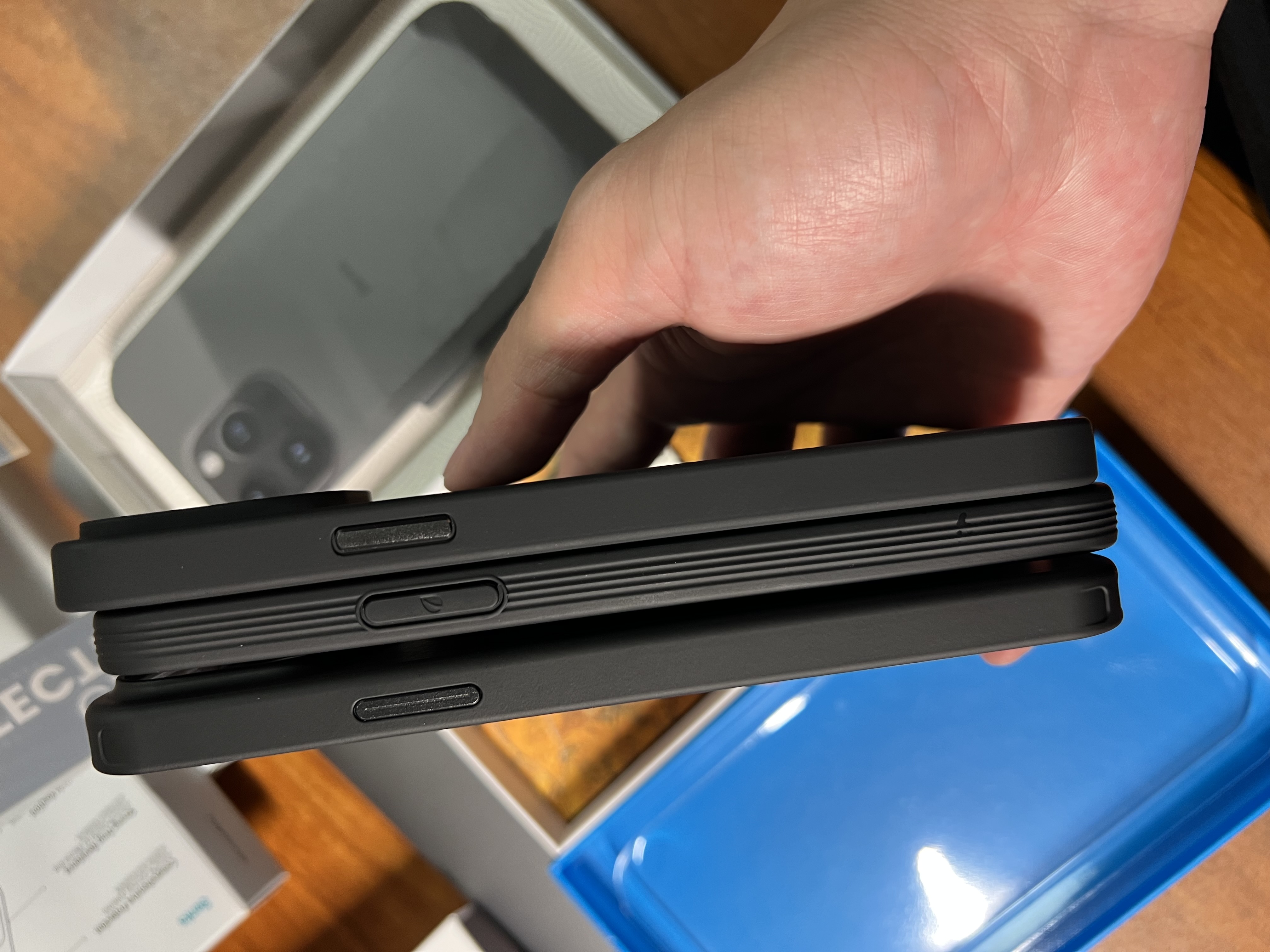 Long-term test of iPhone Kevlar mobile phone case - iNEWS