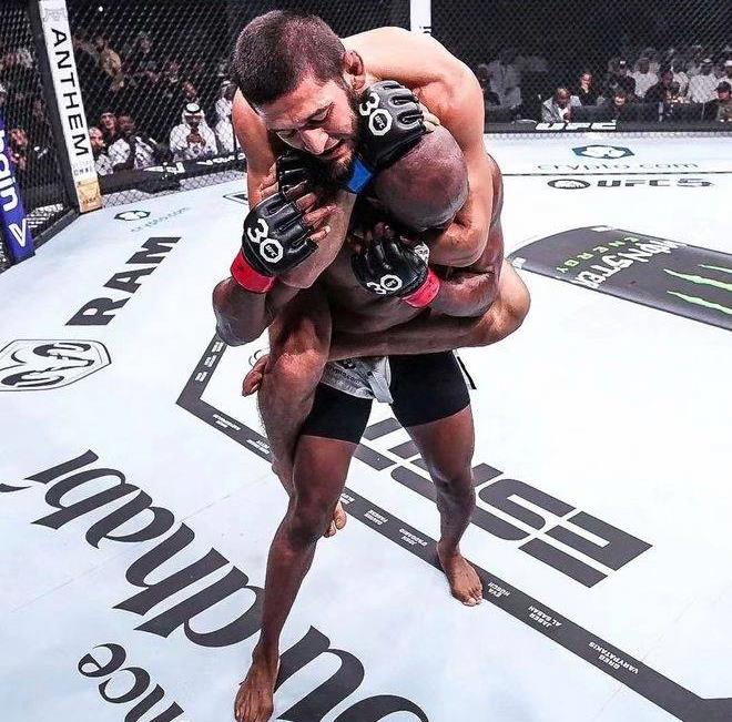 What is the strength of "Wolf King" Chimaev, who defeated Usman and won ...