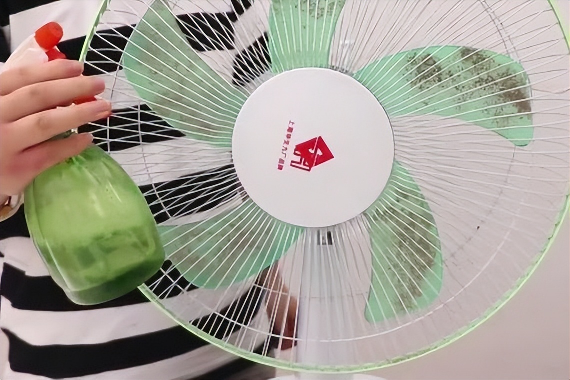 No matter how dirty the electric fan is, I will teach you a trick, no need to disassemble or ...