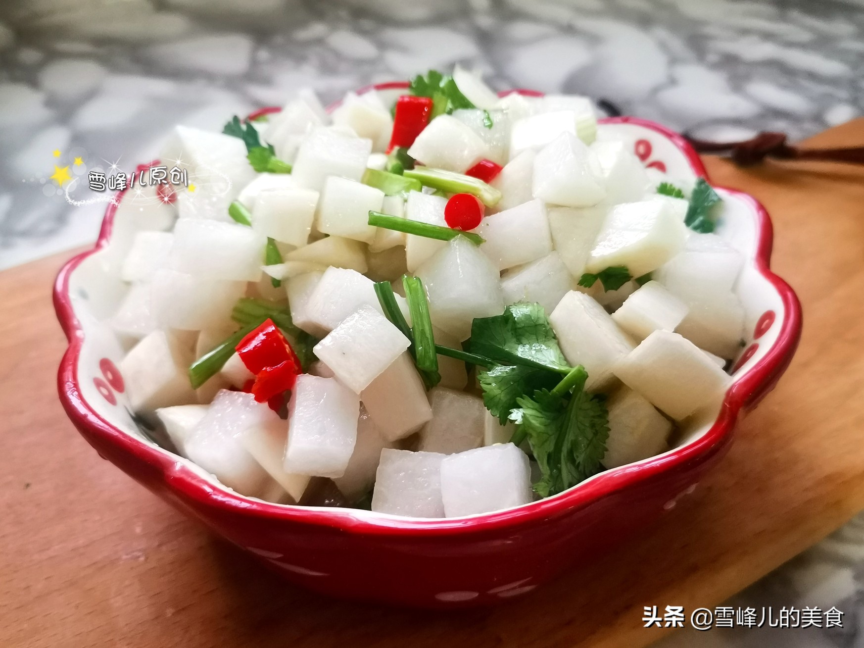This dish is "Ginseng in Vegetables". It is low-fat and low-calorie. It ...