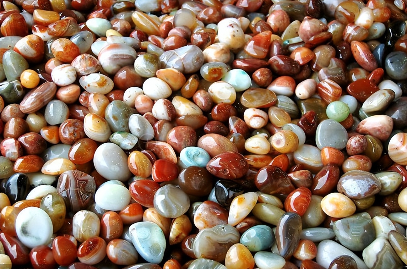 In ancient times, people used rocks, pebbles, and pottery as toilet ...