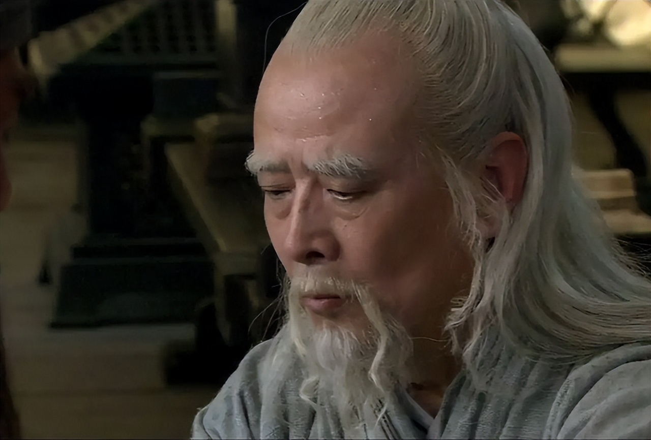 Why did Cao Cao insist on beheading Hua Tuo?The Book of the Later Han ...